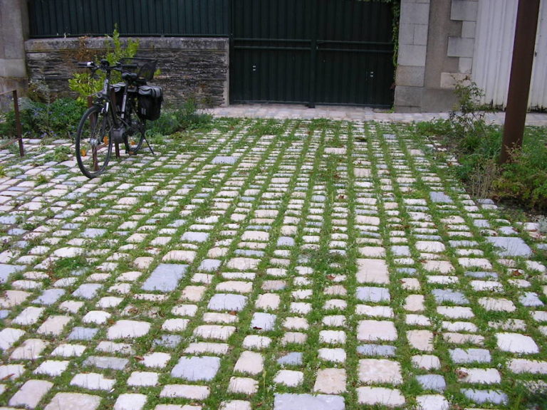 Pavés en calcaire dur d'Espagne - Charte du Paysage Urbain - Angers ...